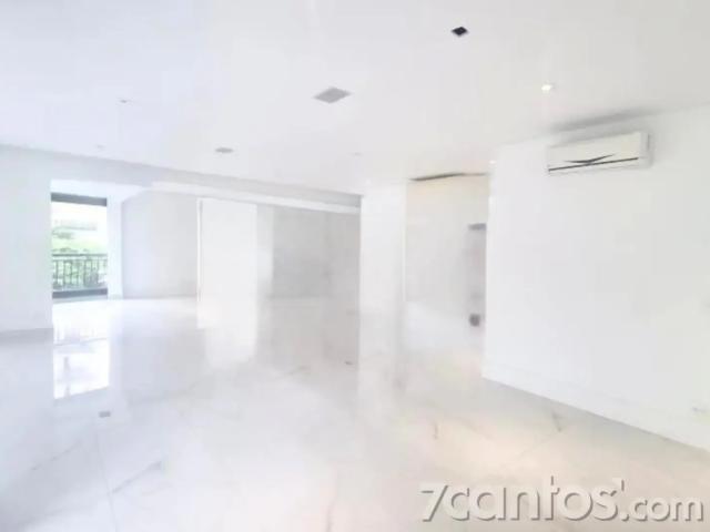 Apartamento para Locação em São Paulo/SP Vila Uberabinha 3 Quartos