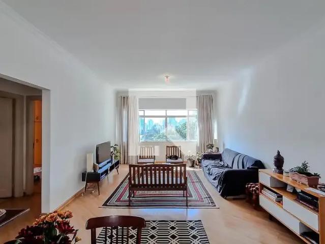 Apartamento para Locação em São Paulo/SP Aclimação 2 Quartos