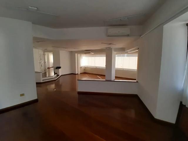 Apartamento para Locação em São Paulo/SP Aclimação 3 Quartos