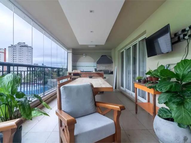 Apartamento para Locação em São Paulo/SP Alto da Boa Vista 4 Quartos