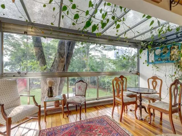 Apartamento para Locação em São Paulo/SP Alto da Boa Vista 2 Quartos