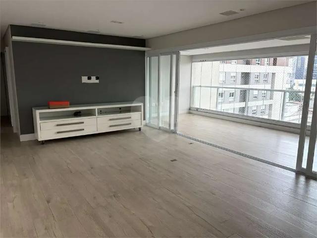 Apartamento para Locação em São Paulo/SP Brooklin 4 Quartos