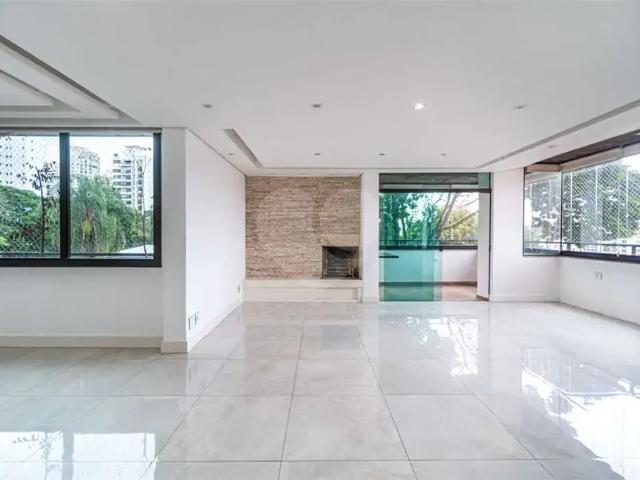 Apartamento para Locação em São Paulo/SP Campo Belo 3 Quartos