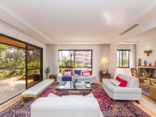 Apartamento para Locação em São Paulo/SP Campo Belo 4 Quartos