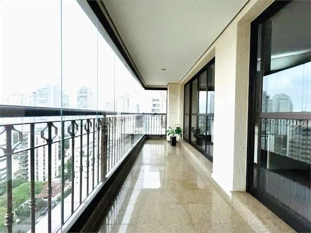 Apartamento para Locação em São Paulo/SP Campo Belo 4 Quartos