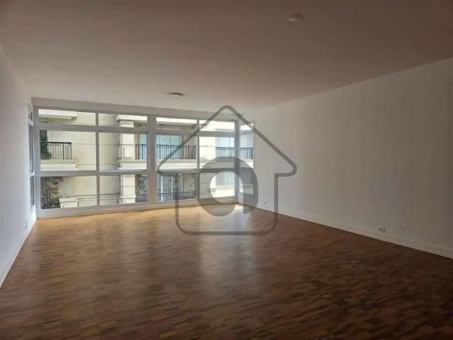 Apartamento para Locação em São Paulo/SP Cerqueira César 3 Quartos