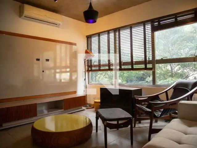 Apartamento para Locação em São Paulo/SP Chácara Santo Antônio 2 Quartos