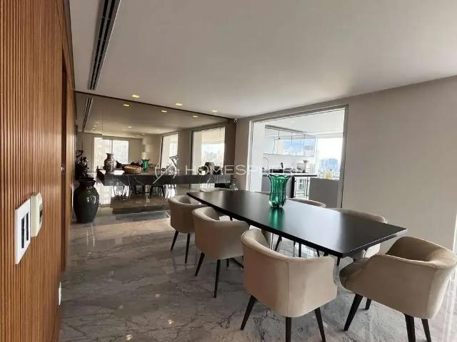 Apartamento para Locação em São Paulo/SP Cidade Jardim 3 Quartos