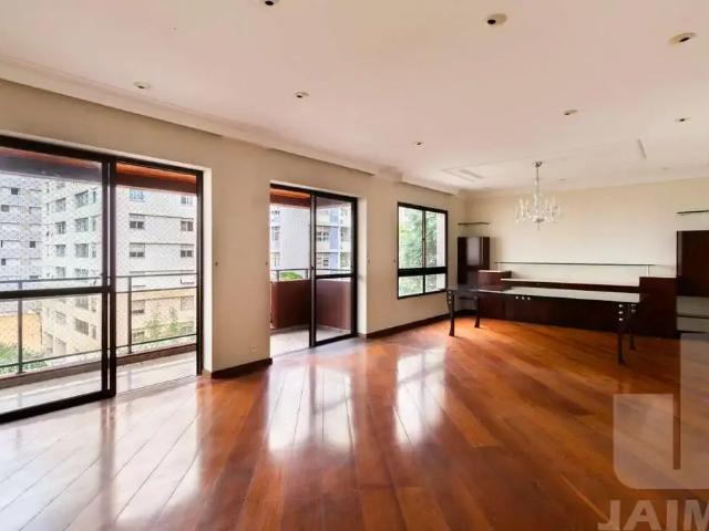 Apartamento para Locação em São Paulo/SP Higienópolis 4 Quartos