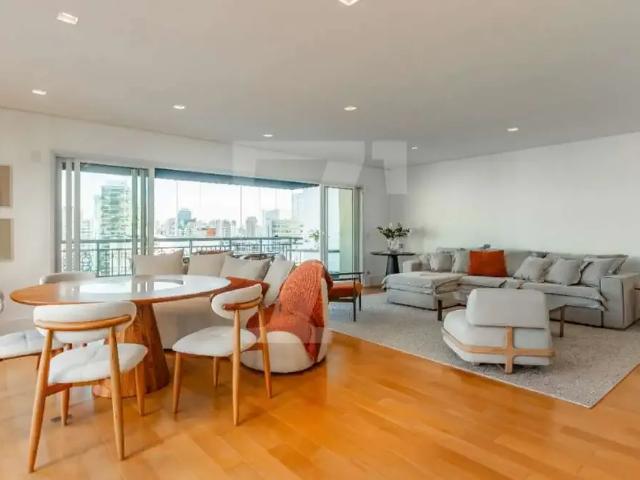 Apartamento para Locação em São Paulo/SP Itaim Bibi 3 Quartos