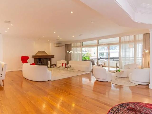 Apartamento para Locação em São Paulo/SP Itaim Bibi 3 Quartos