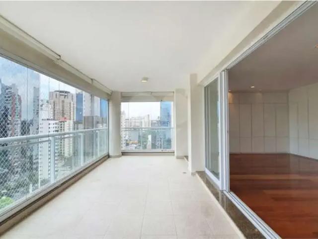 Apartamento para Locação em São Paulo/SP Itaim Bibi 3 Quartos