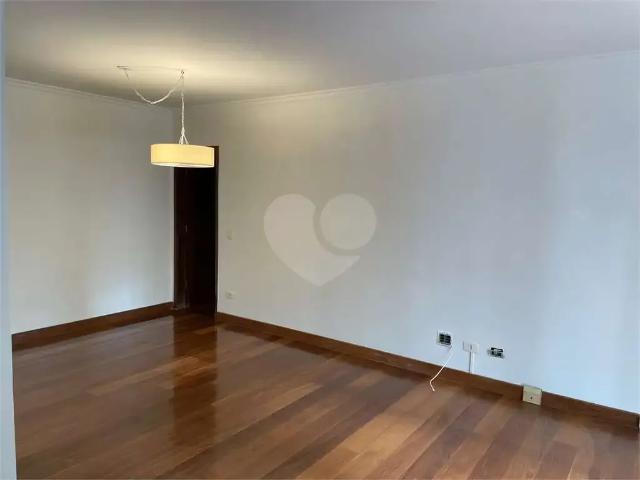 Apartamento para Locação em São Paulo/SP Itaim Bibi 3 Quartos