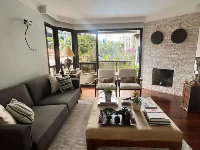 Apartamento para Locação em São Paulo/SP Itaim Bibi 4 Quartos