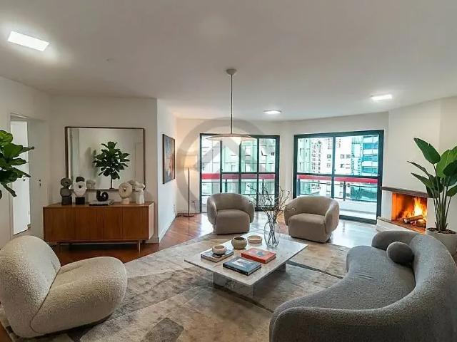 Apartamento para Locação em São Paulo/SP Itaim Bibi 4 Quartos