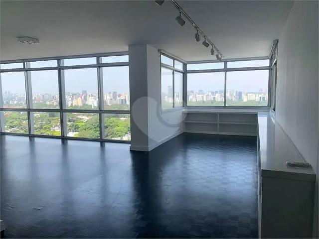 Apartamento para Locação em São Paulo/SP Jardim América 4 Quartos