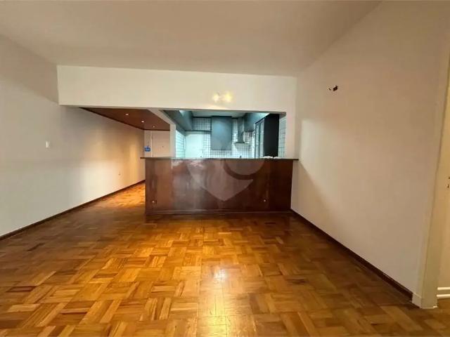 Apartamento para Locação em São Paulo/SP Jardim América 3 Quartos
