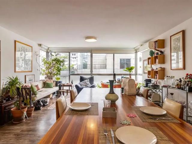 Apartamento para Locação em São Paulo/SP Jardim América 3 Quartos