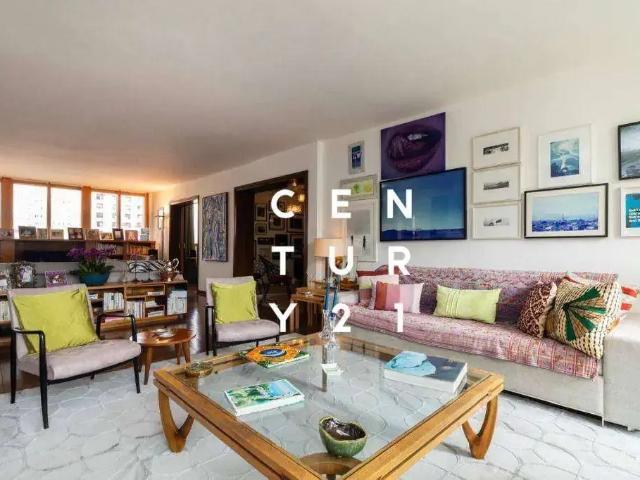 Apartamento para Locação em São Paulo/SP Jardim América 3 Quartos