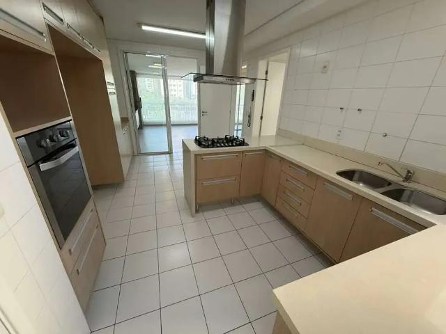 Apartamento para Locação em São Paulo/SP Jardim Monte Kemel 4 Quartos