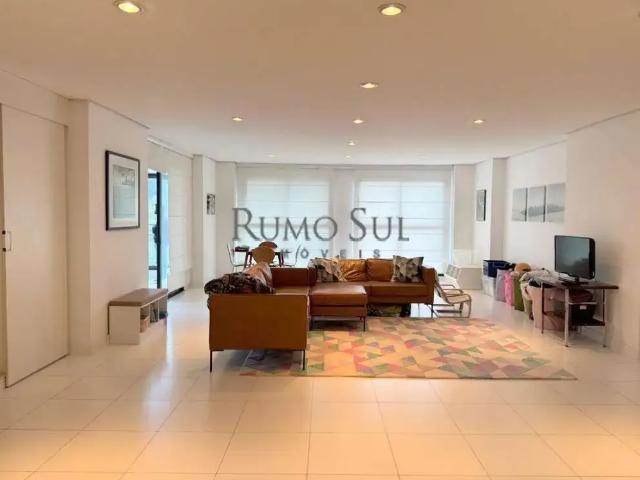 Apartamento para Locação em São Paulo/SP Jardim Marajoara 4 Quartos