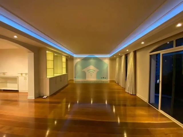 Apartamento para Locação em São Paulo/SP Jardim Parque Morumbi 4 Quartos