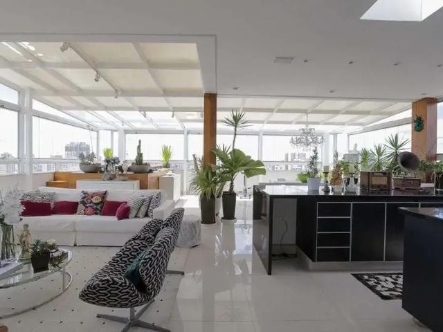 Apartamento para Locação em São Paulo/SP Mooca 4 Quartos
