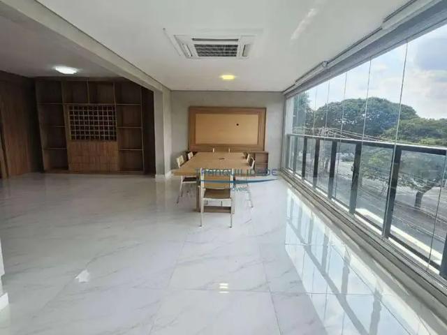 Apartamento para Locação em São Paulo/SP Moema 4 Quartos