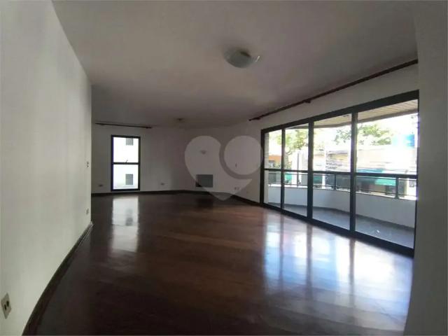 Apartamento para Locação em São Paulo/SP Moema 4 Quartos