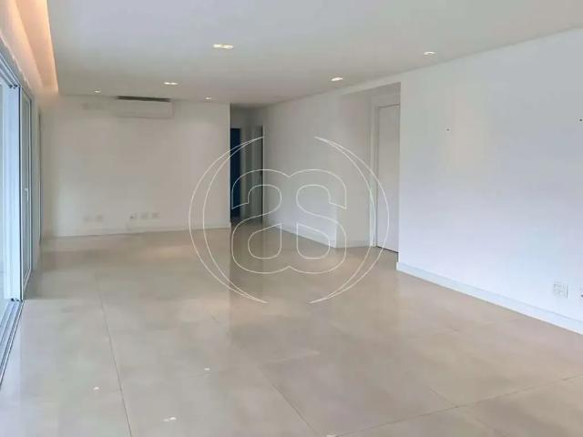 Apartamento para Locação em São Paulo/SP Moema 4 Quartos