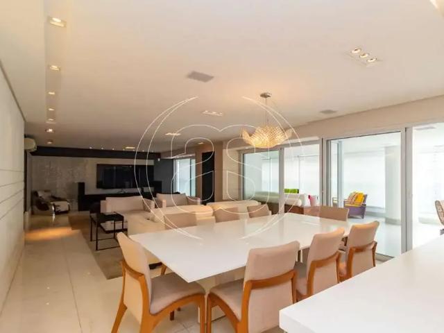 Apartamento para Locação em São Paulo/SP Moema 4 Quartos