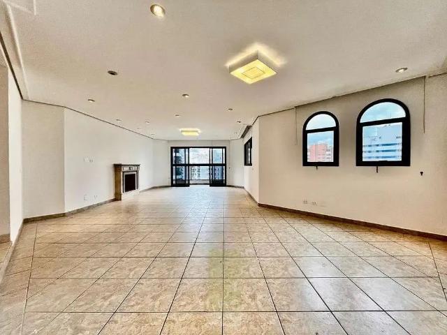 Apartamento para Locação em São Paulo/SP Moema 4 Quartos