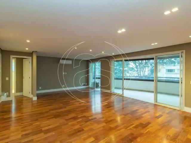 Apartamento para Locação em São Paulo/SP Moema 4 Quartos