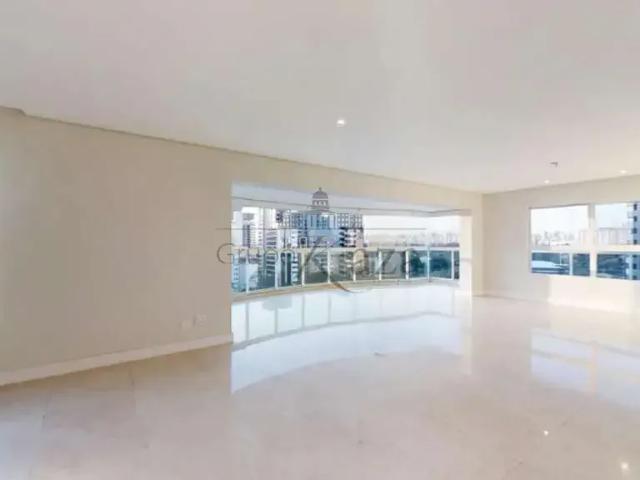 Apartamento para Locação em São Paulo/SP Moema 2 Quartos