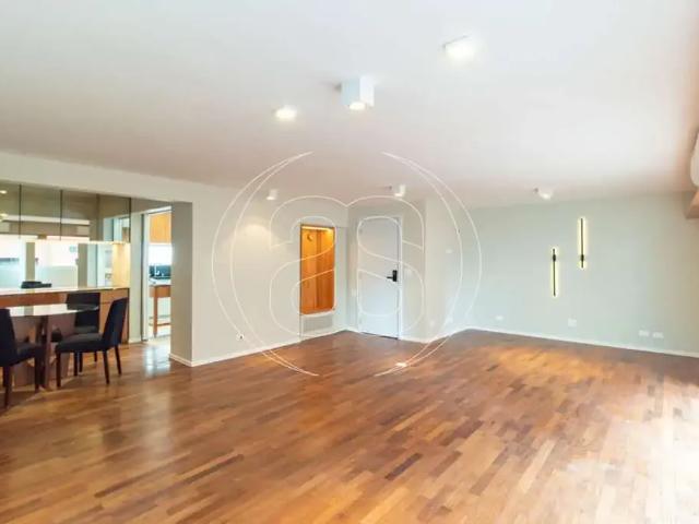 Apartamento para Locação em São Paulo/SP Moema 2 Quartos