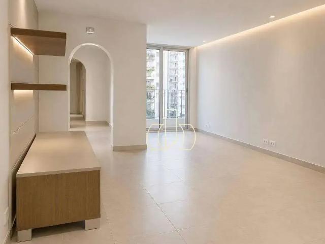 Apartamento para Locação em São Paulo/SP Moema 2 Quartos
