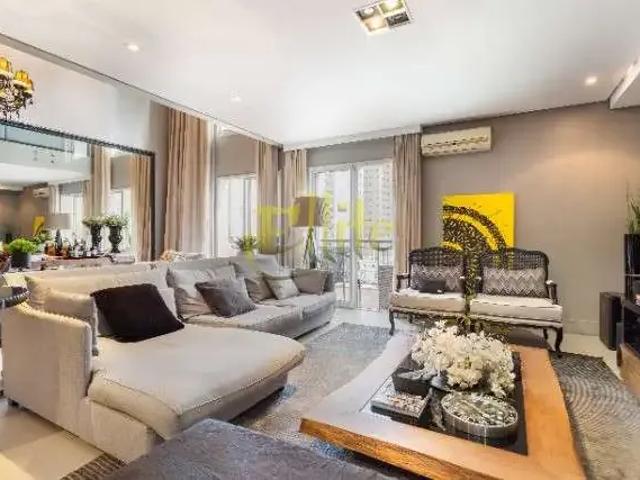 Apartamento para Locação em São Paulo/SP Moema 2 Quartos