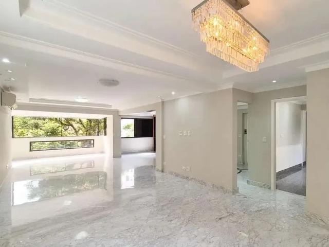 Apartamento para Locação em São Paulo/SP Moema 3 Quartos