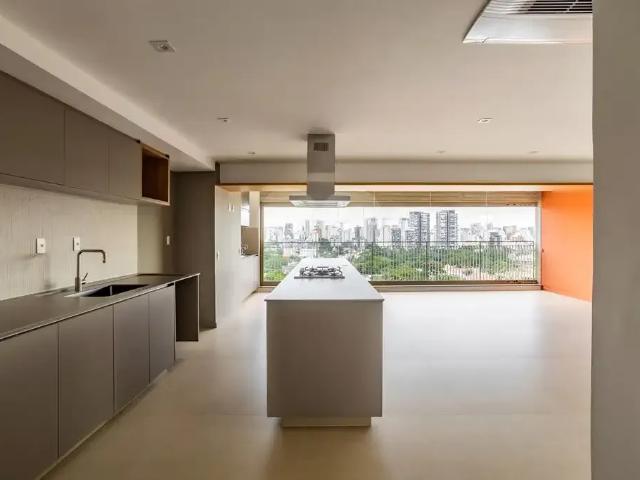 Apartamento para Locação em São Paulo/SP Moema 3 Quartos