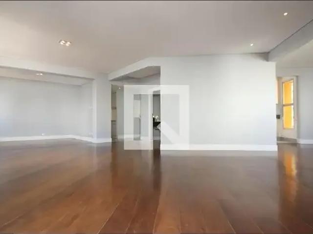 Apartamento para Locação em São Paulo/SP Moema 3 Quartos