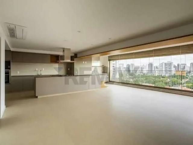 Apartamento para Locação em São Paulo/SP Moema 3 Quartos