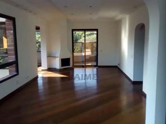 Apartamento para Locação em São Paulo/SP Moema 3 Quartos
