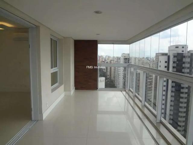 Apartamento para Locação em São Paulo/SP Moema 3 Quartos