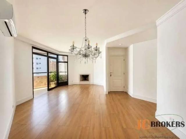 Apartamento para Locação em São Paulo/SP Moema 3 Quartos