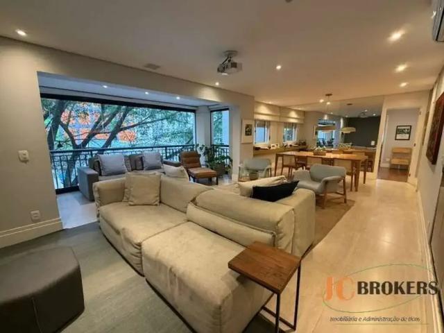Apartamento para Locação em São Paulo/SP Moema 3 Quartos