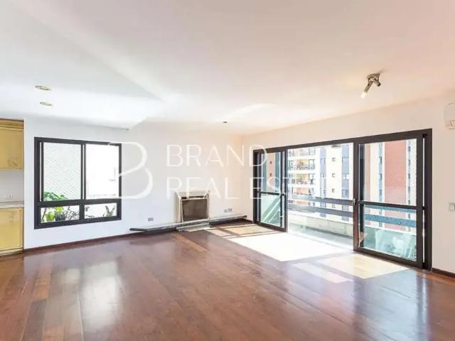 Apartamento para Locação em São Paulo/SP Moema 3 Quartos