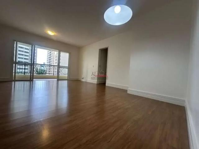 Apartamento para Locação em São Paulo/SP Moema 3 Quartos