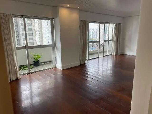 Apartamento para Locação em São Paulo/SP Moema 3 Quartos