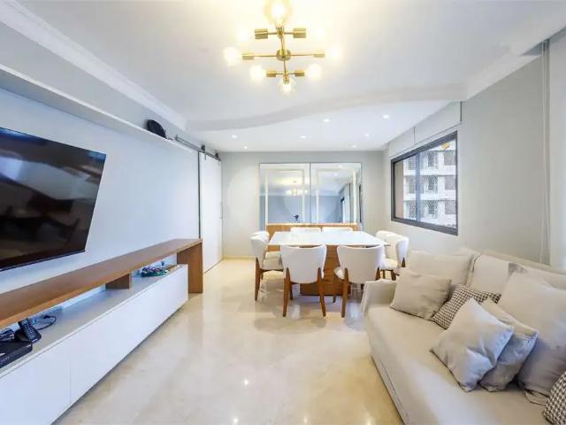 Apartamento para Locação em São Paulo/SP Moema 3 Quartos