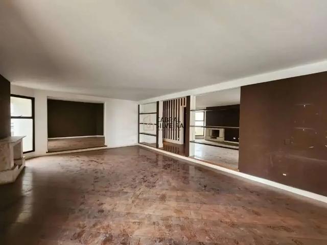 Apartamento para Locação em São Paulo/SP Moema 3 Quartos